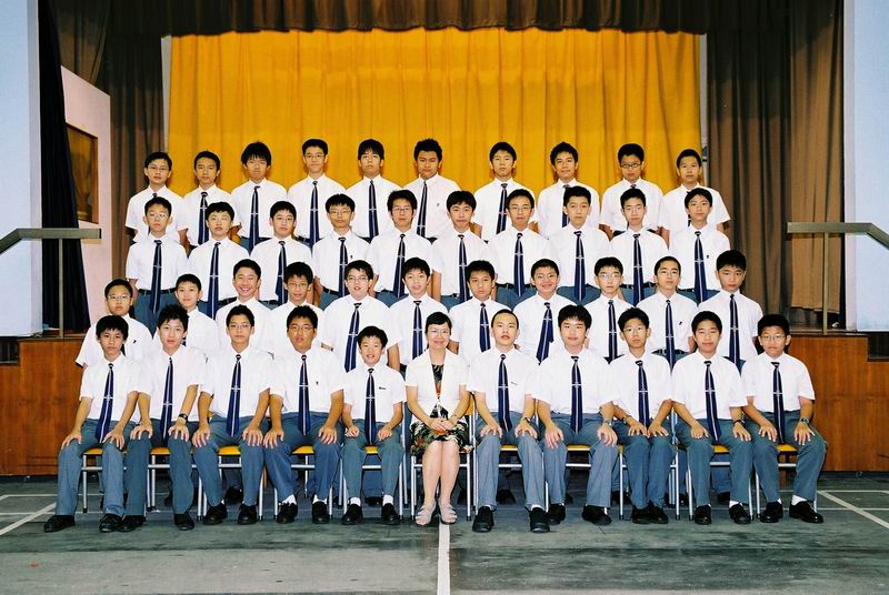2002 Class Photo - 29th Oct 2002