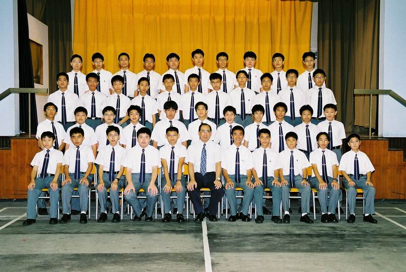 2002 Class Photo - 29th Oct 2002